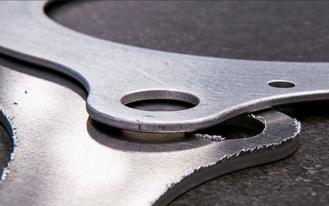 Maskinering av grader forklart: årsaker, typer og fjerningsmetoder - U-NEED